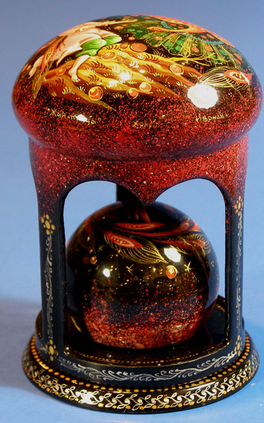 Russian lacquer box from Kholui